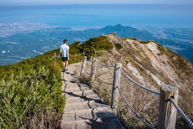 The Best Things to Do Near Mount Daisen (Including Climbing)